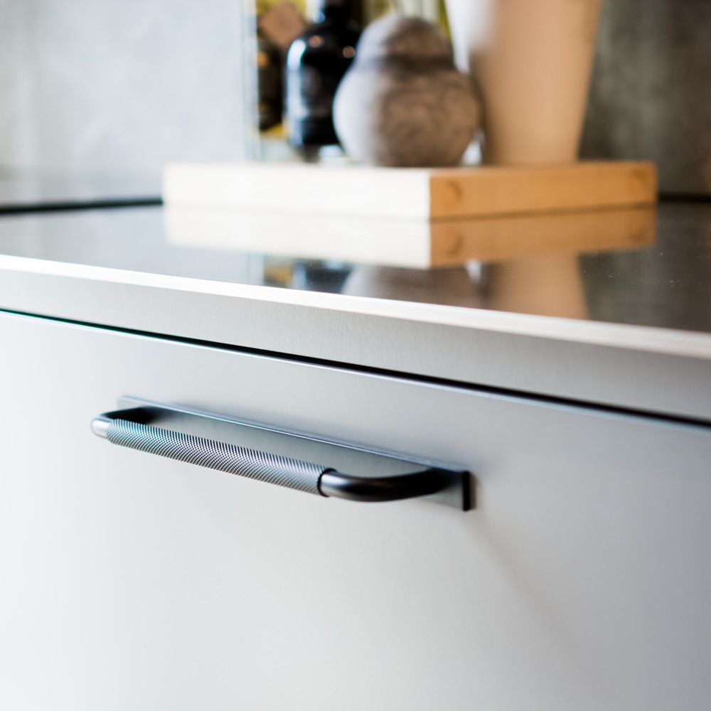 Kitchen door handles and cupboard handles | Beslagonline.com