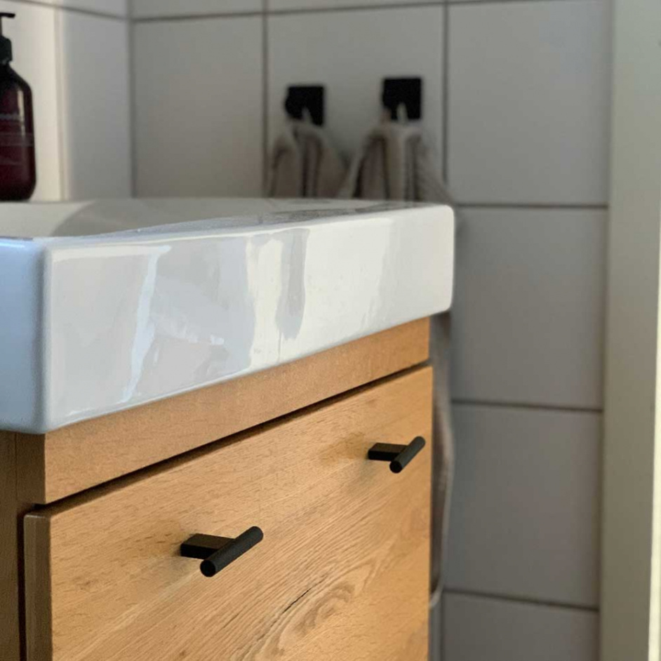 Cabinet Knob T Graf Mini - Black | Beslagonline.com