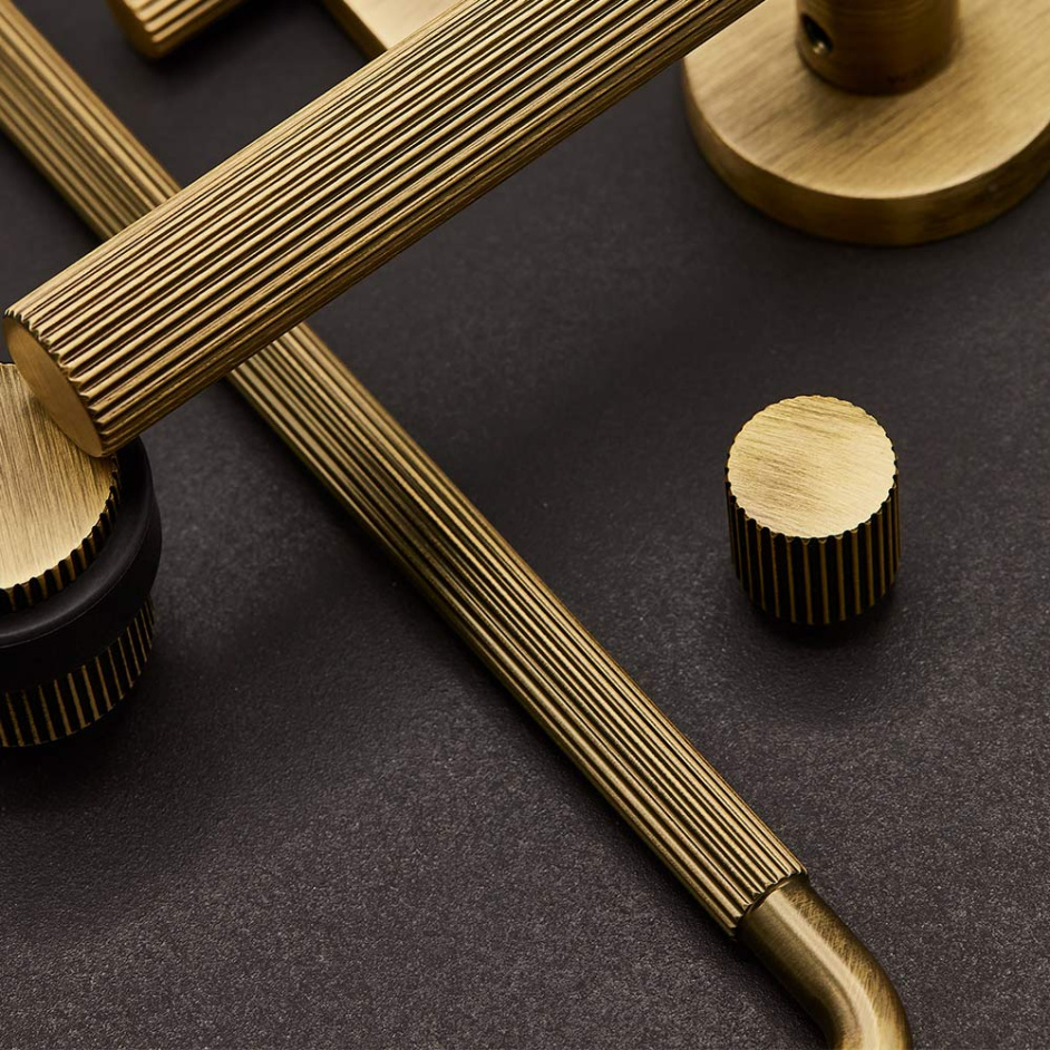 Handle Helix Stripe - Antique Bronze | Beslagonline.com
