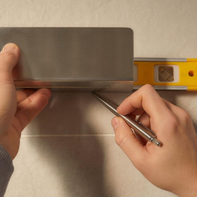 Assembly of products with 3M tape